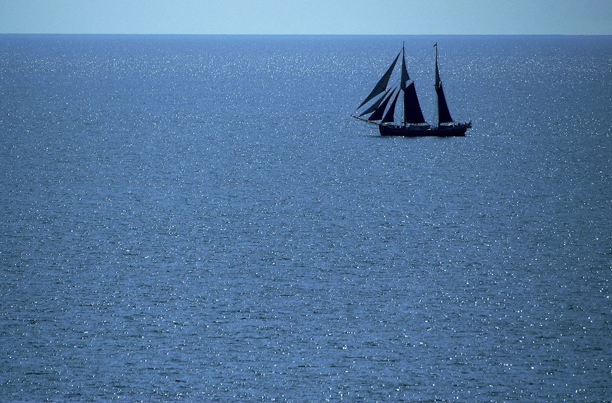 Sailboat posters & prints by Dan Nordström - Printler